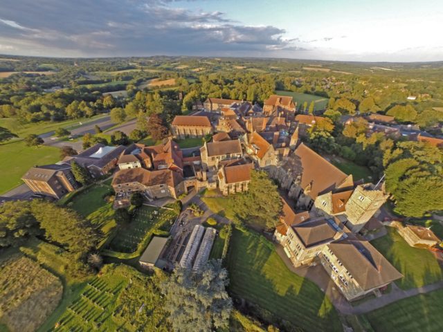 Mayfield Chapel Virtual Tour | Society of the Holy Child Jesus
